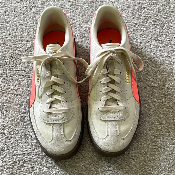 Puma | Shoes | Puma Cream And Pink Retro Sneakers | Poshmark